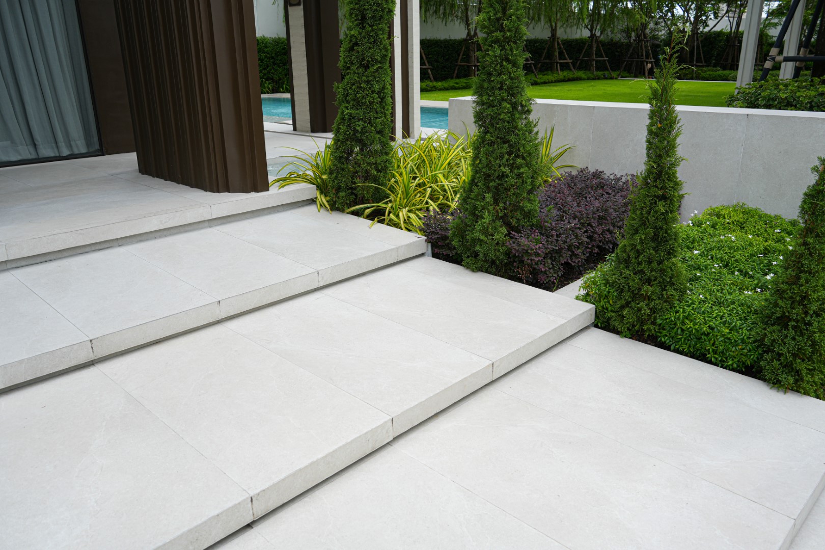 กระเบื้อง MSTWHT612MS MYSTIC STONE WHITE SMOOTH GRIP 60x120